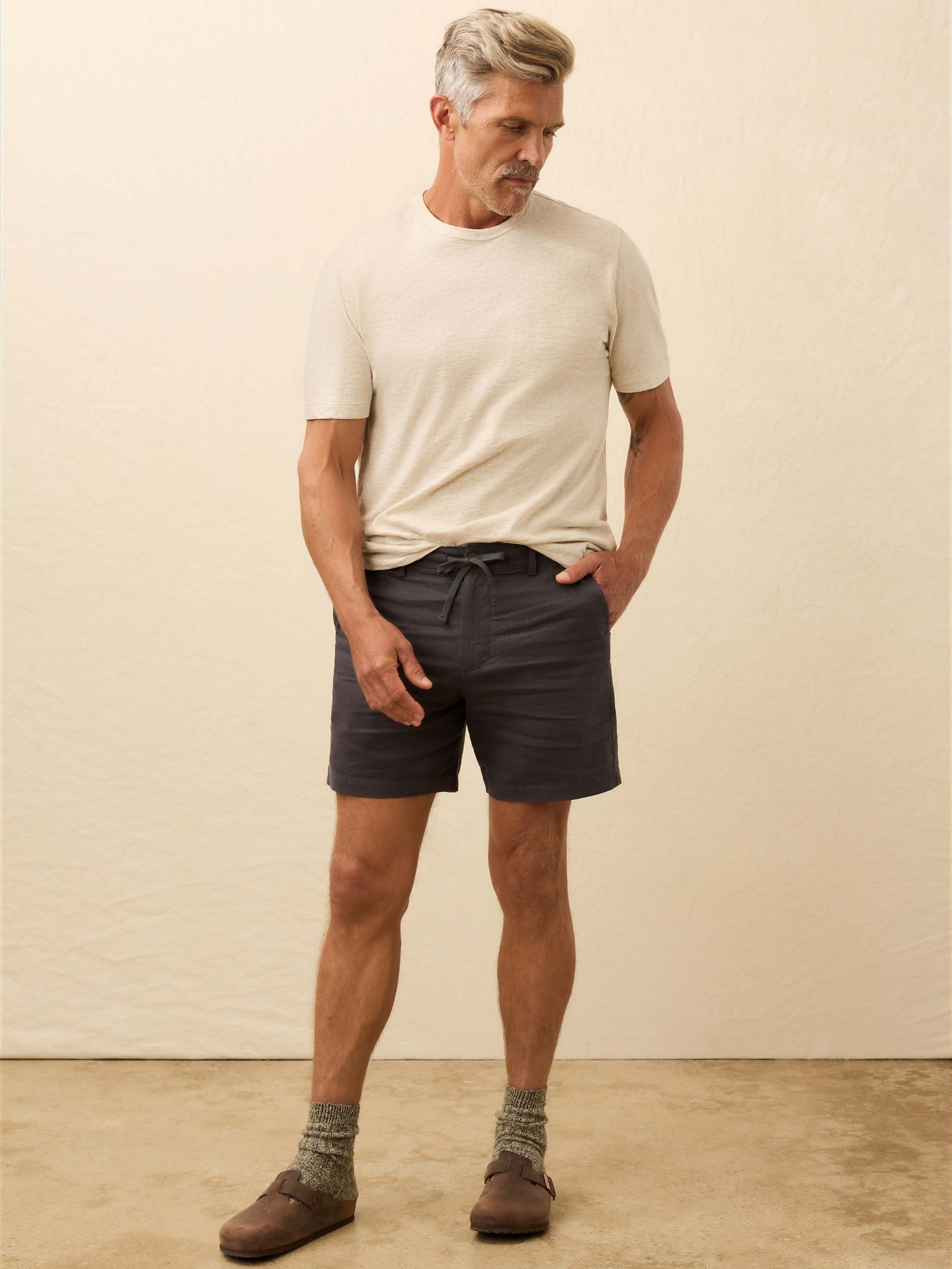 Movement Linen Drawstring Short - Washed Black