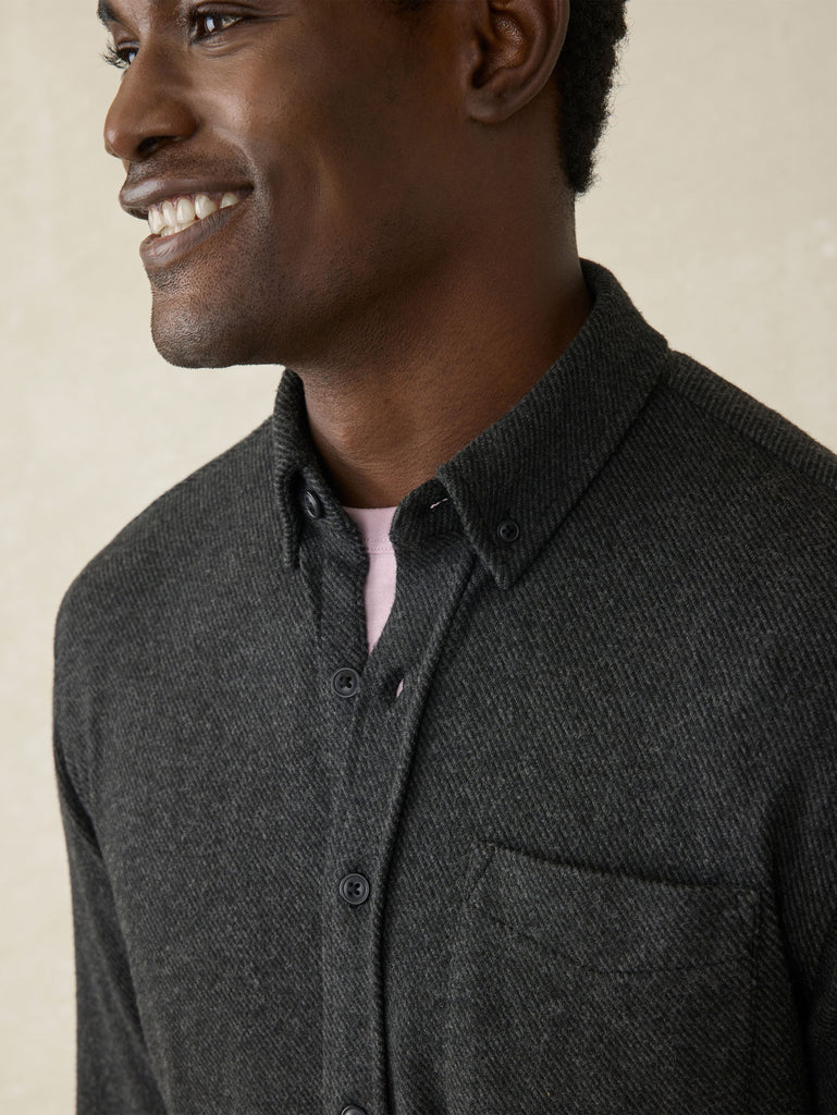 Legend™ Sweater Shirt (Single Pocket) - Heathered Black Twill | Faherty ...