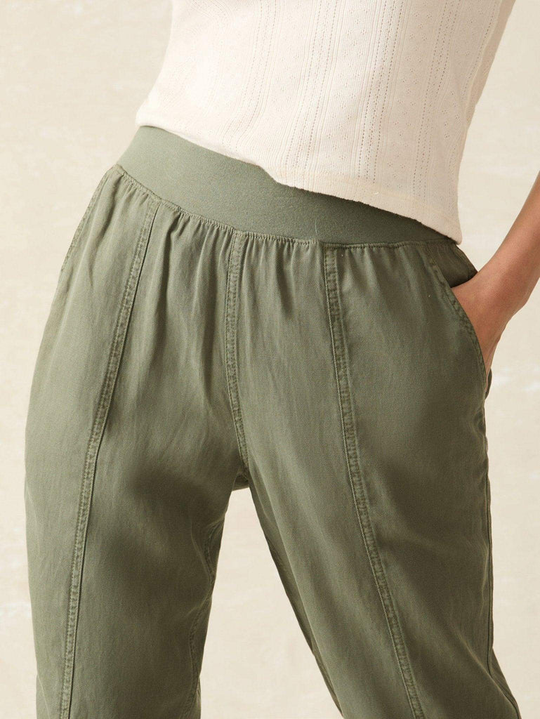 Arlie Pant - Thyme | Faherty Brand